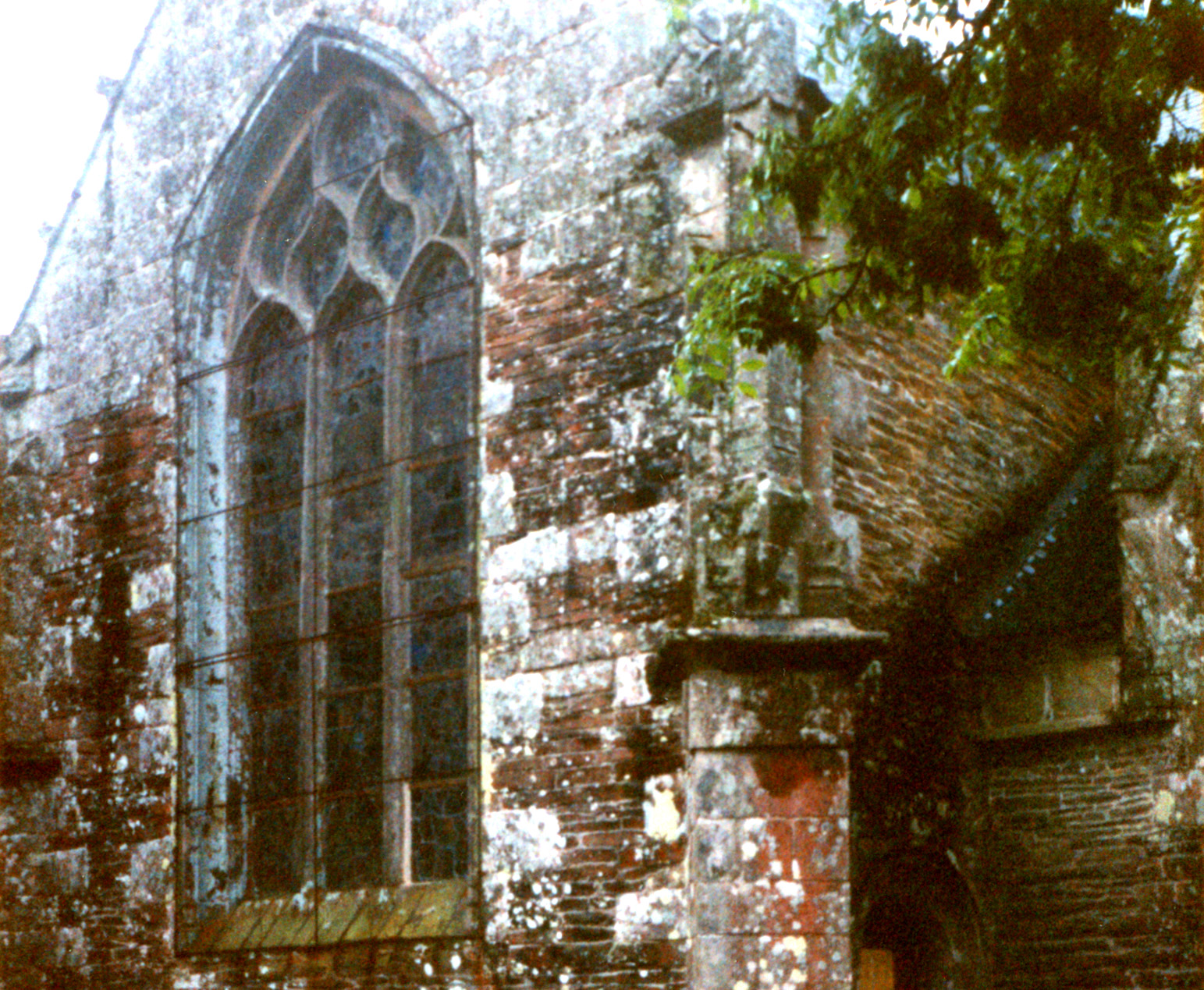 Holding Out Jesus – CLADACH Publishing